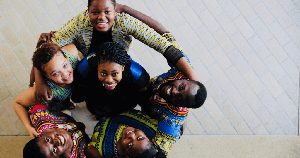 13 Ways to Adapt to a New Culture When Studying Abroad 2025